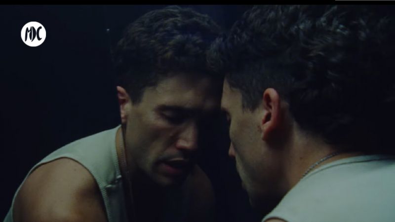 Jaime Lorente no es el único, actores que han dado el salto a la música